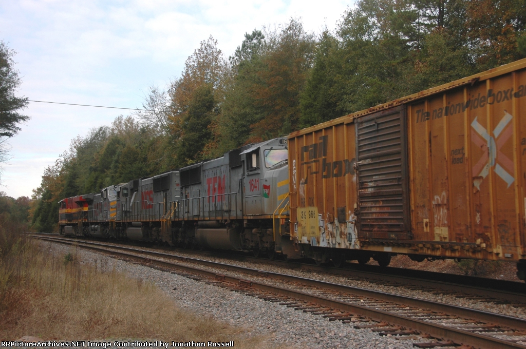 TFM 1641 on CSX-Q619 @ North Catawba